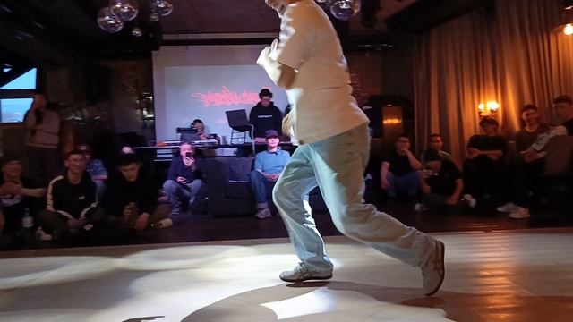 BREAKING FOOTWORK BATTLE #8