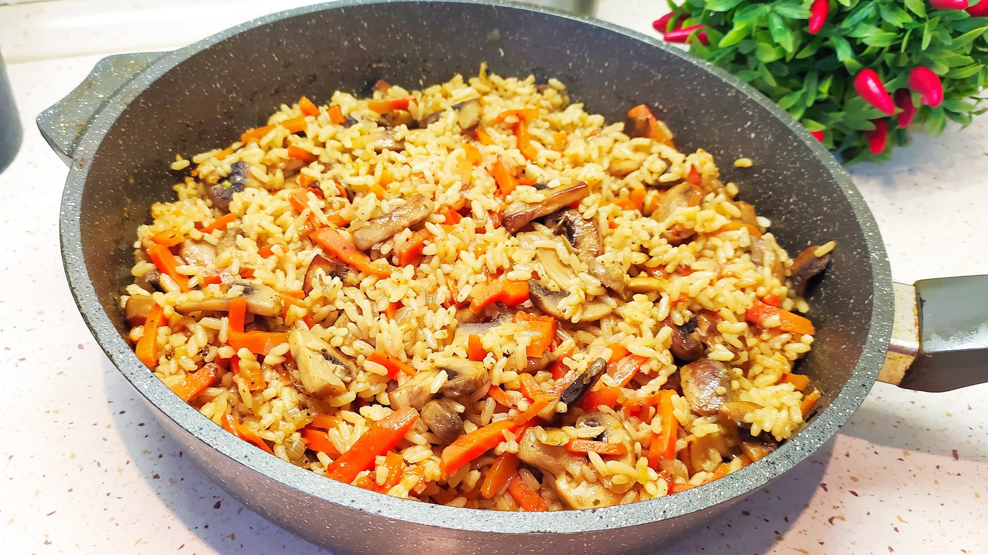 Постный ПЛОВ с Грибами в сковороде!