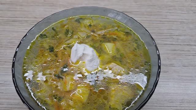 Готовлю щи за 30 минут с подготовкой овощей.