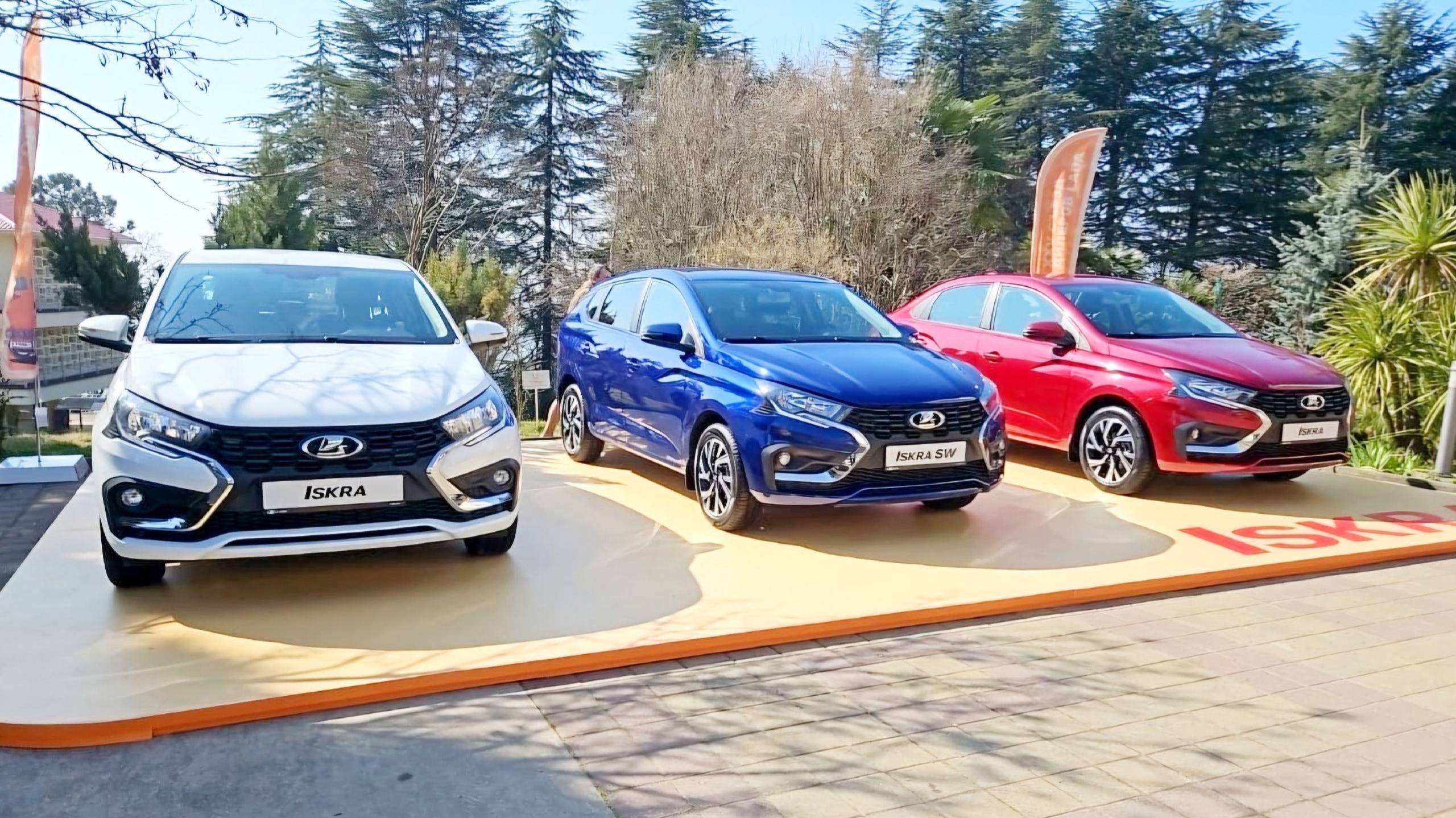 НОВОСТИ АВТОВАЗа: Выпуск Iskra задержат? / iTPMS / Новый руль Niva Travel / Новые цвета кузова