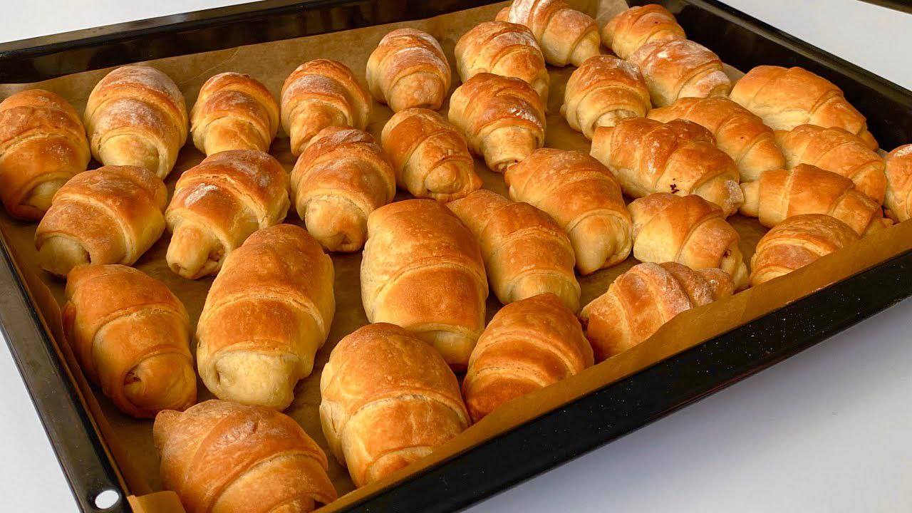 Рецепт НЕ сладких рогаликов / Слоеные рогалики с фаршем