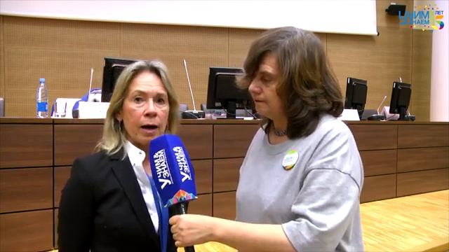 Джули Полман