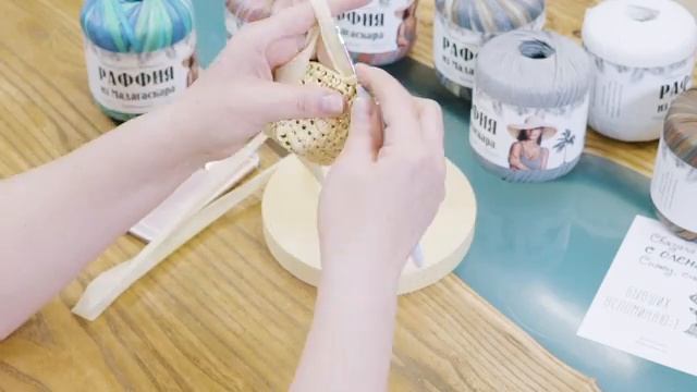 Рафия  В РОЛИКЕ! Чехол для телефона iPhone из пряжи рафия от магазина ДомПряжи.рф