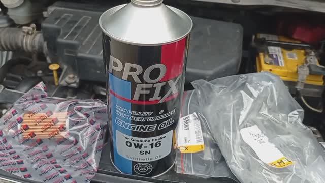 Замена масла в двигателе и вариаторе Nissan Dayz Roox