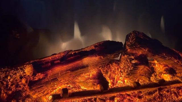 Камин под приятную музыку