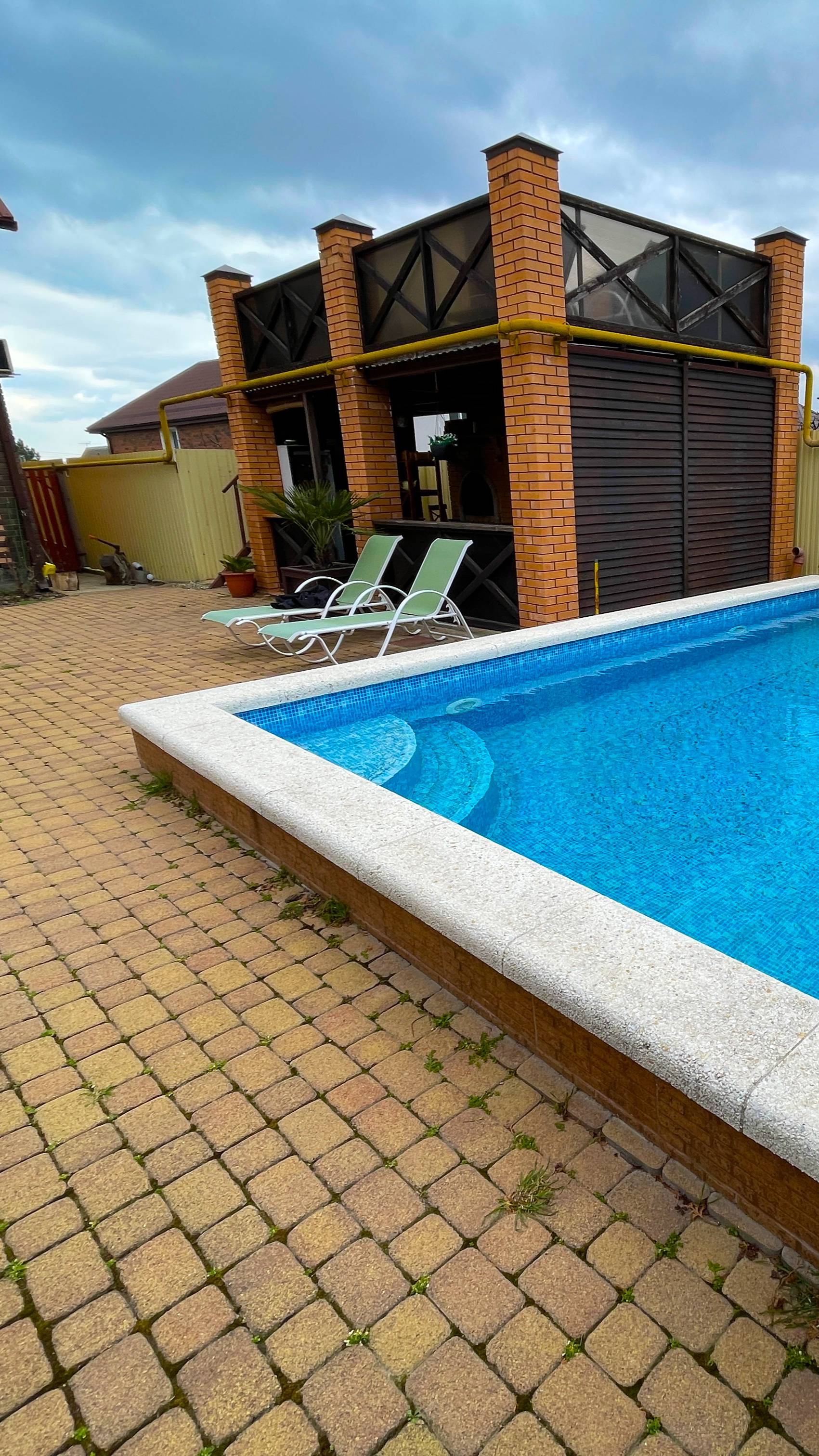 Дом 200м2 с бассейном и баней