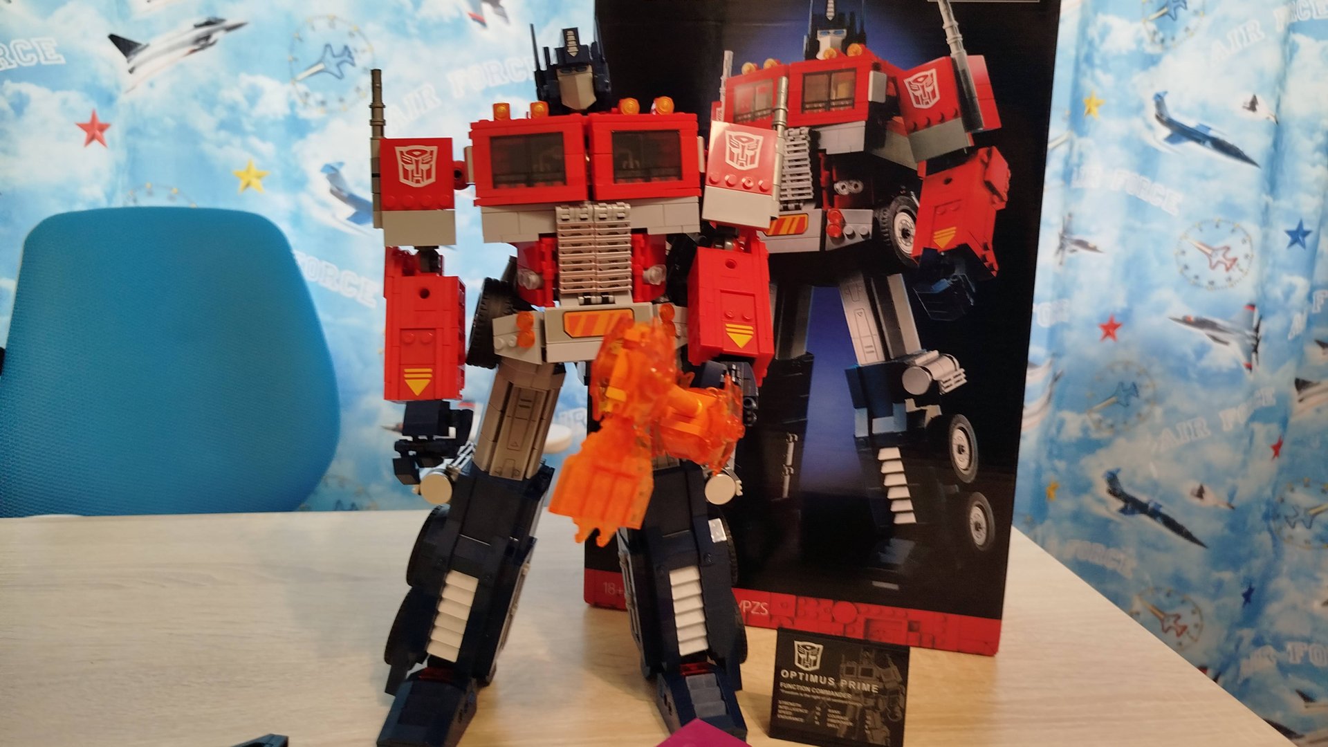 Обзор на набор оптимуса от LEGO!!!