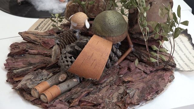 Песни о доблести и чести - выставка декоративно-прикладного творчества