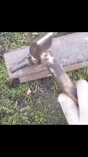 Добыл стальной шар из шаровой опоры