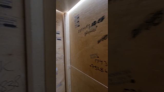 Жизнь Менеджера Локаций - 31 этаж - впервые ! - вспотел топать вниз по лестнице!