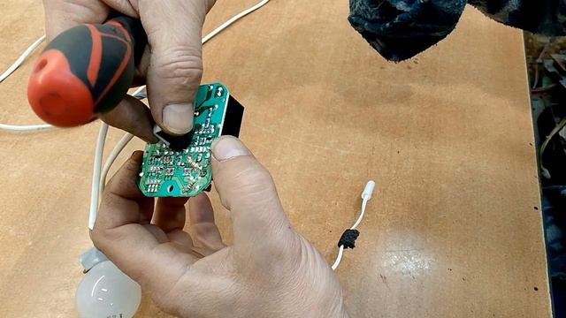 Холодильник Gorenje NRF 7181. Проверка блока на столе.