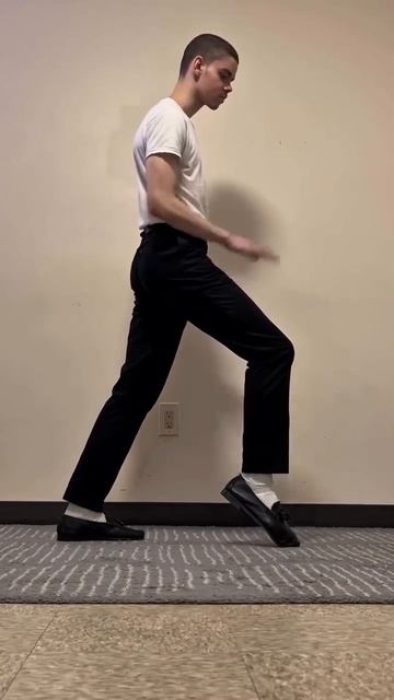 Учимся делать лунную походку