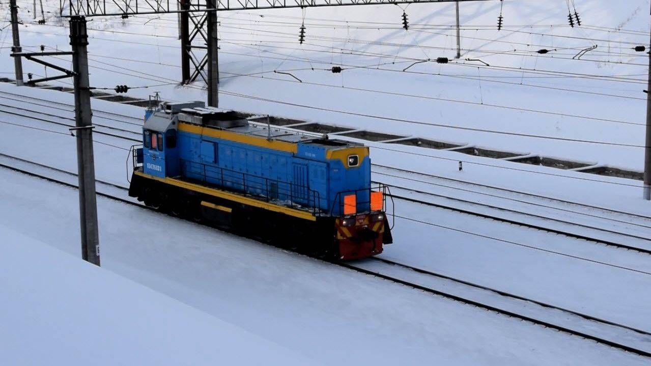 Тепловоз ТЭМ18Д-188. Резервом.