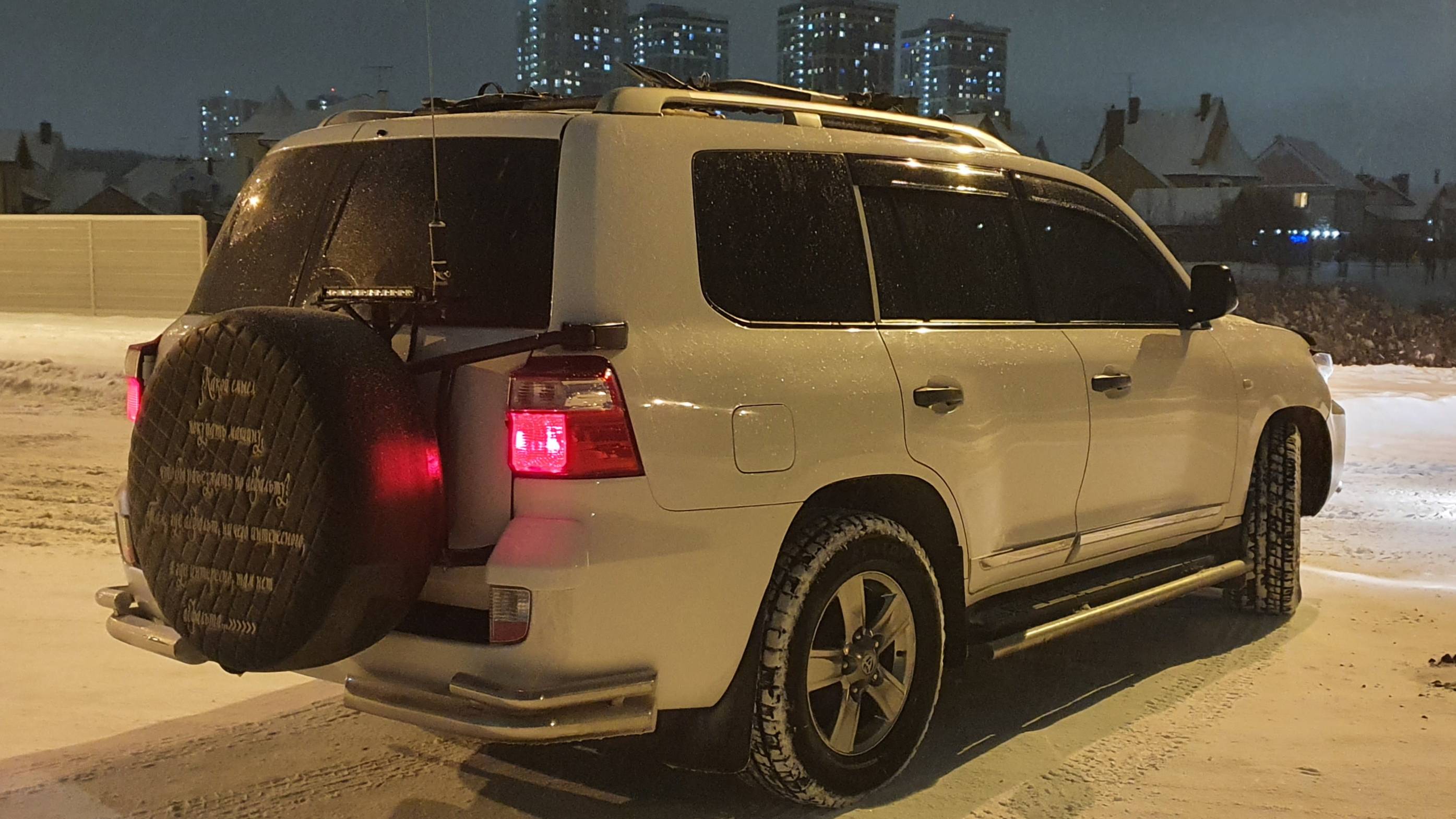 корова проходимей Land cruiserА 200