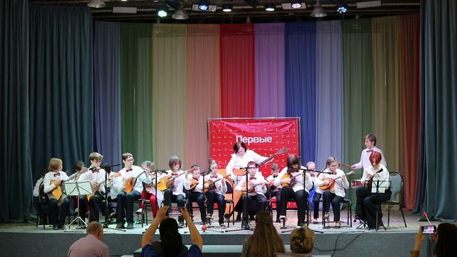 ЦРТДиЮ "Радуга", Ансамбль "Веселые потешки", ансамбли "Перезвон", Катюша.