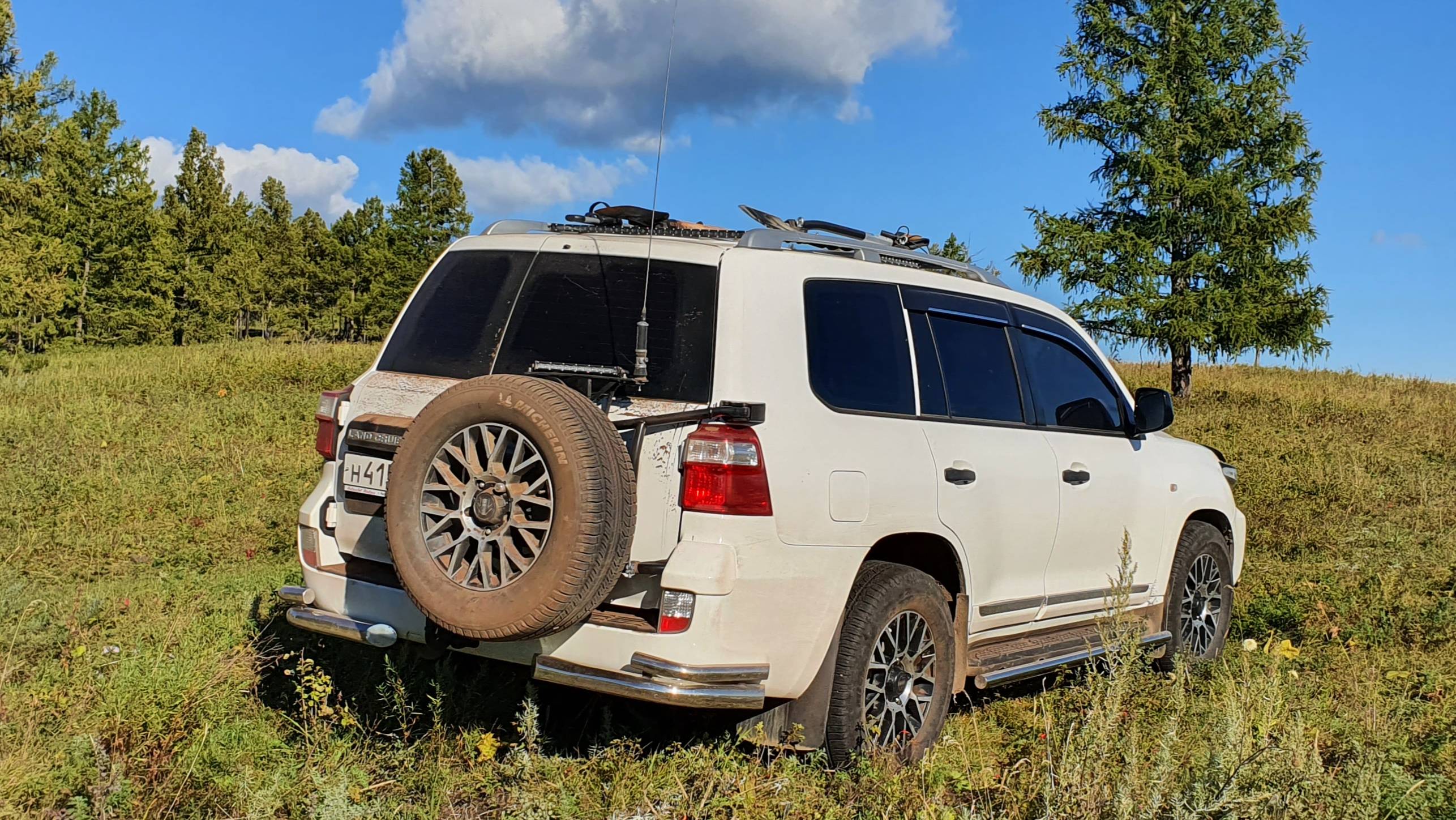 Land cruiser 200 тянет