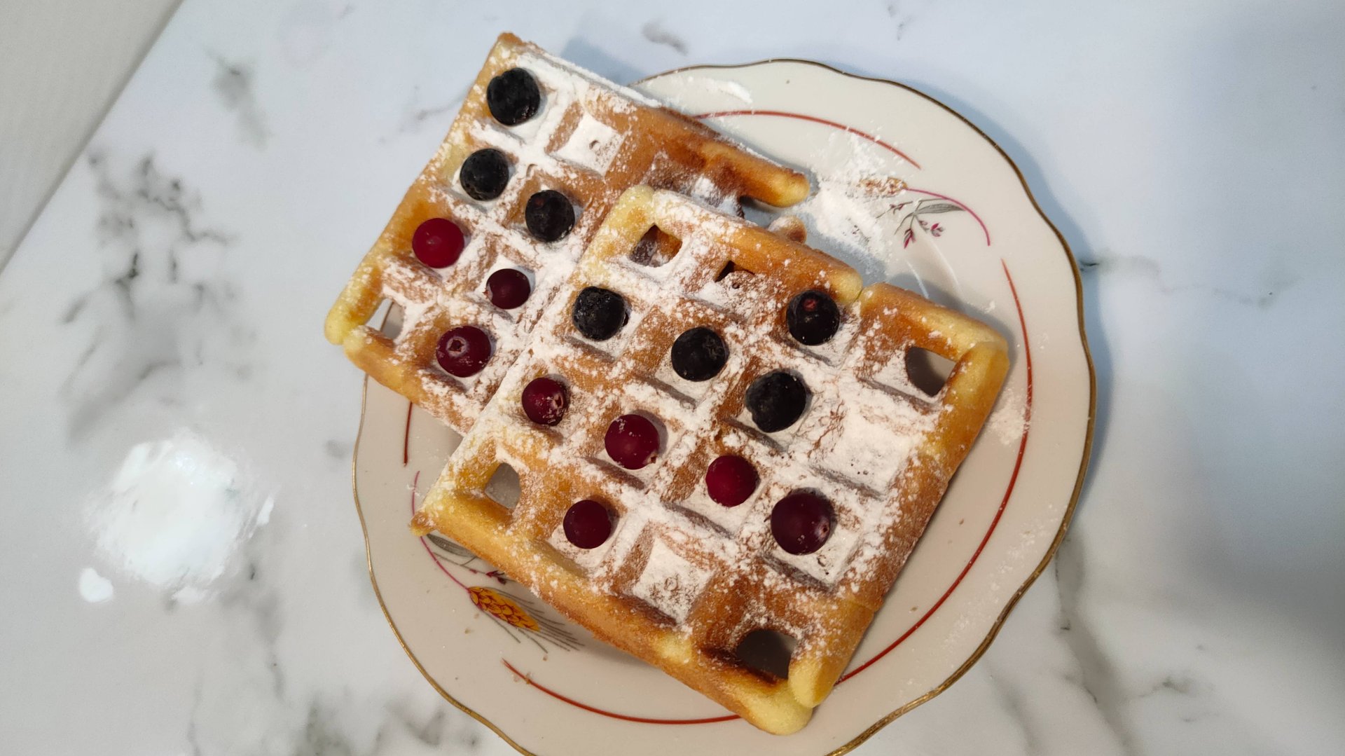 Вафли "Венские" очень вкусные. Проще и не придумаешь.    Вкусно и просто.