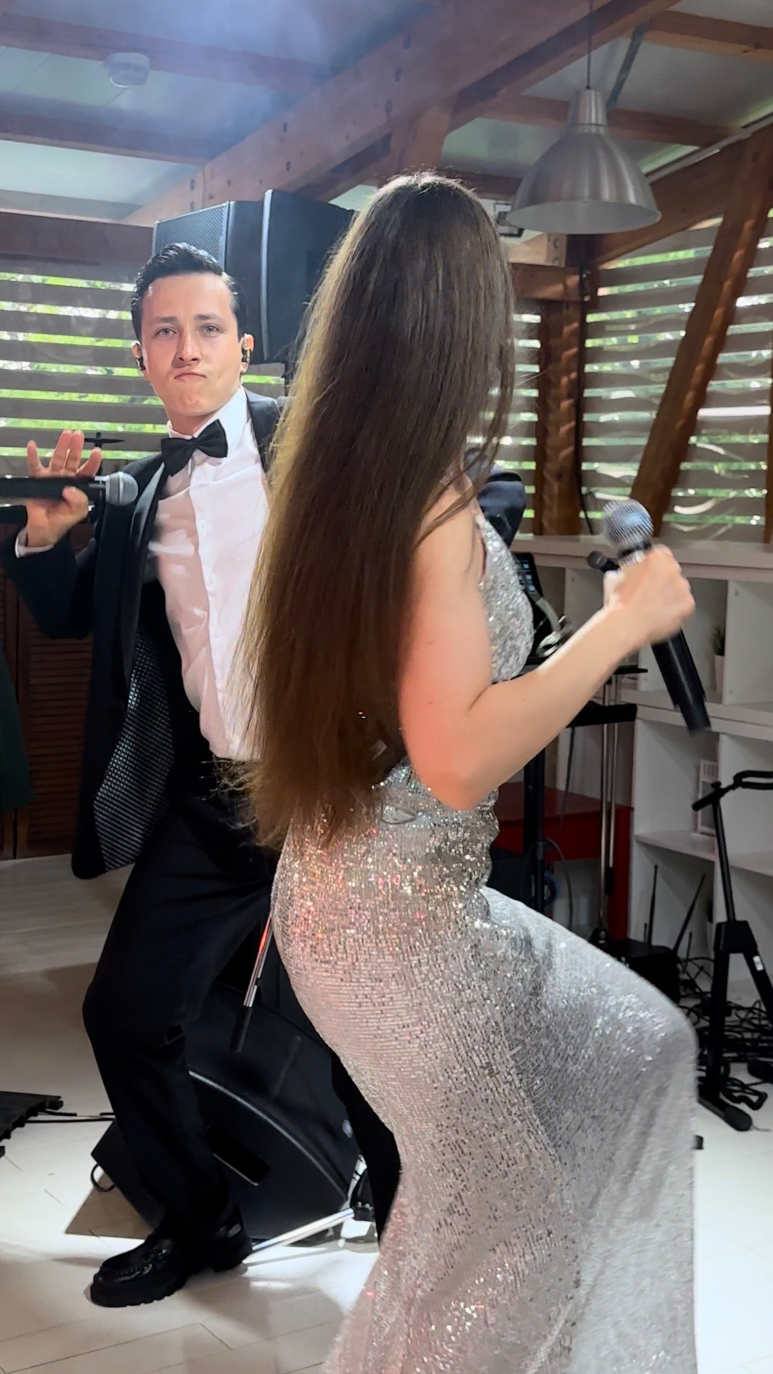 #SHORTS Серебро Между Нами Любовь #серебро #танцы #кавергруппа #топкавер #кавергруппамосква