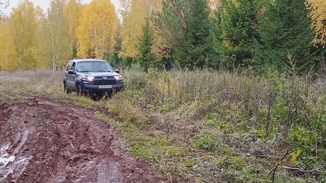 Нива Тревел 2021 без асфальта