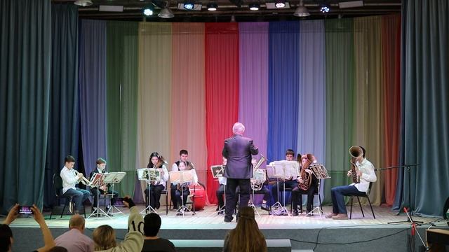 ЦРТДиЮ "Радуга", Духовой оркестр, Синий платочек, Мишка с куклой.