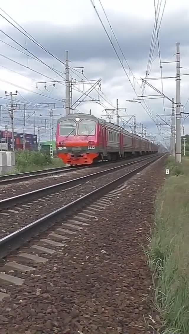 Электропоезд ЭД4М-0322 (ТЧПРИГ-4) пригородный поезд №6625 Захарово - Москва.