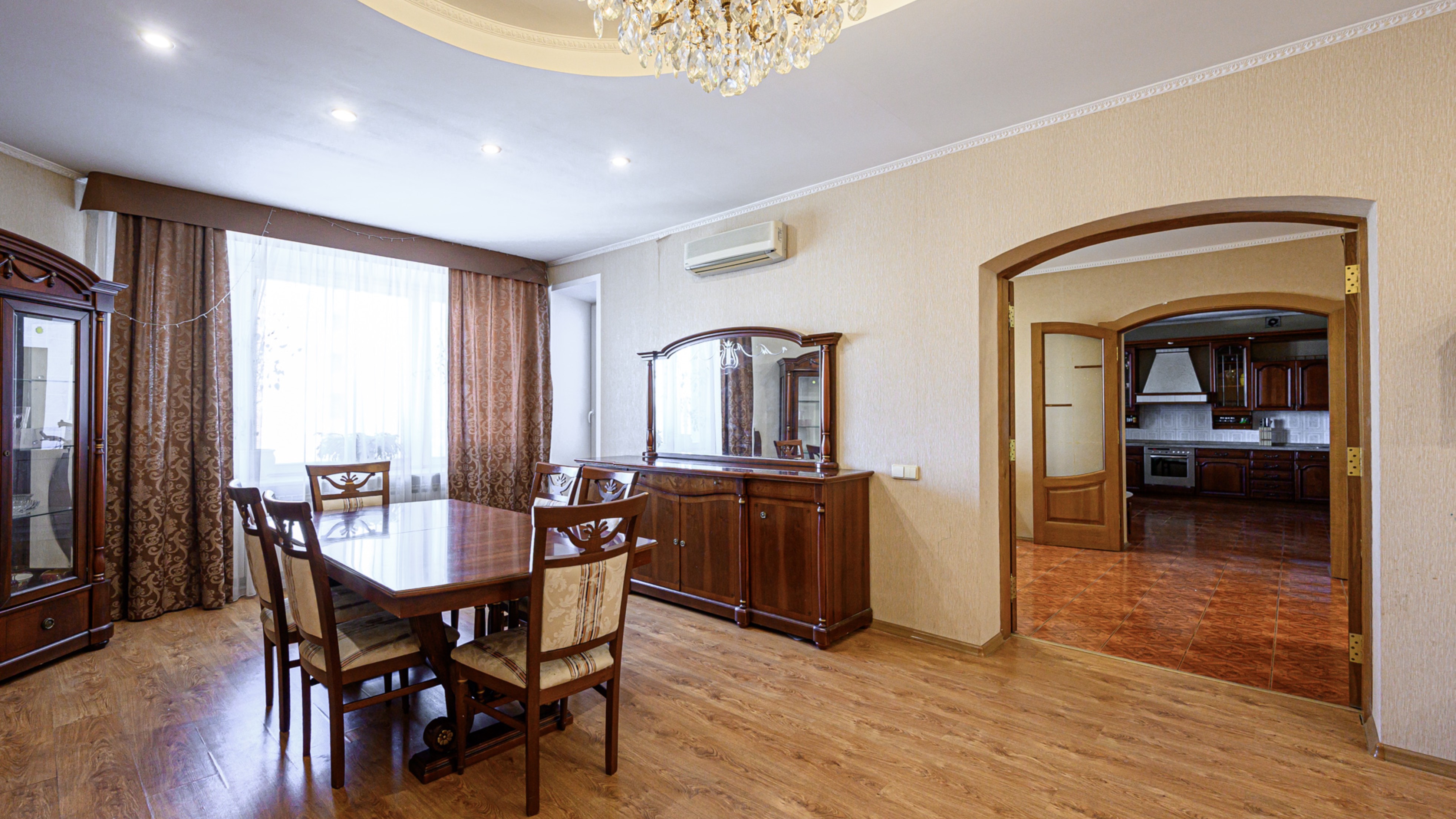 Новосибирск, Центральный район, ул. Державина, д.11