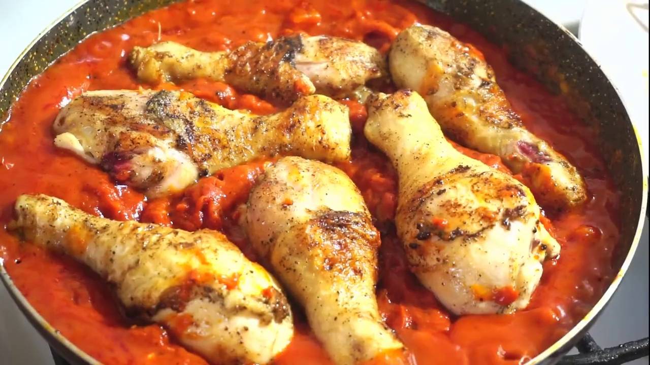 Рецепт курицы в сливочном соусе. На сковороде. Вкусно и просто!