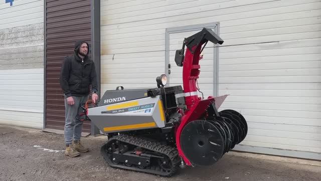 Ремонт и обслуживание снегоуборщиков Honda ( Хонда) в Санкт Петербурге ( СПБ )