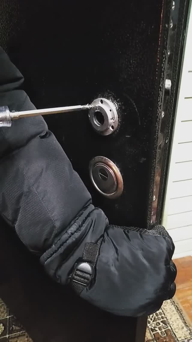 Замена ручки у двери Мастер на час