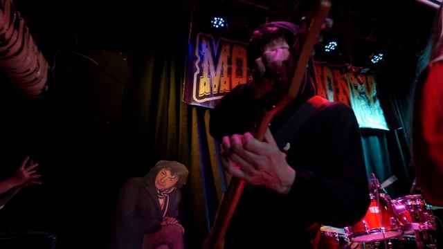 Бухало. Кишечник!