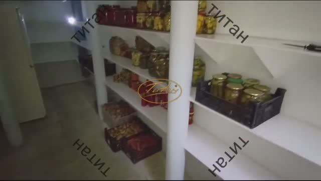 Обзор внутреннего пространства пластикового погреба Титан Агроном [большой погреб купить недорого]