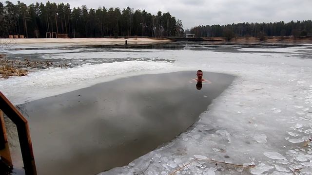 Длительное нахождение в мартовской проруби