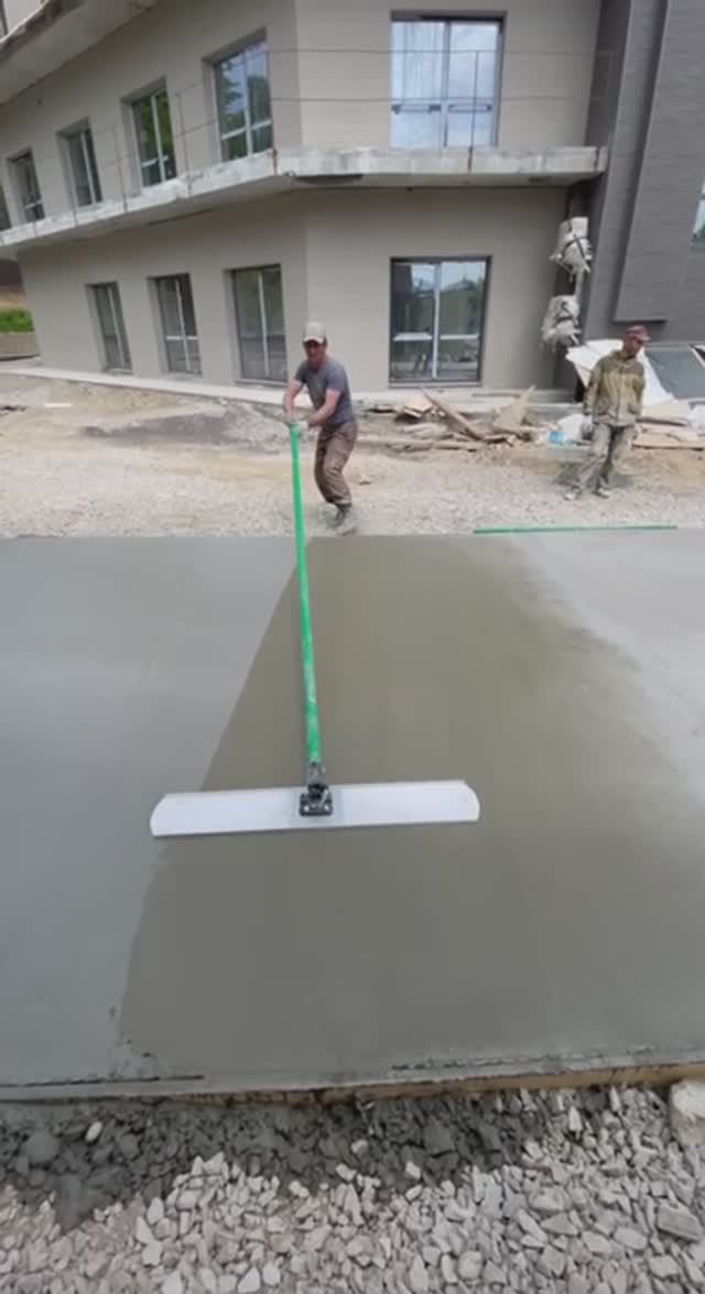 Печатный бетон  обучение на объекте заказчика от компании Домаск™