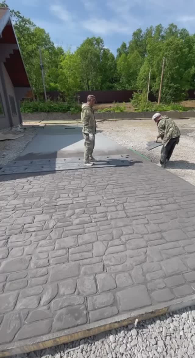 Печатный бетон  обучение на объекте заказчика от компании Домаск™