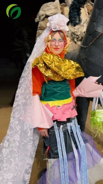 "Я его слепила из того, что было" | Треш-арт дефиле в Музее на свалке | Проект "Леди Драйв"