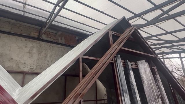 Крашеная красивая Английская теплица Статус