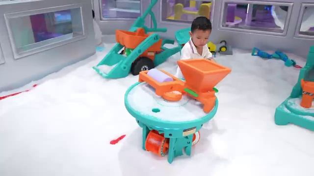 Песочный жёрнов с колесами