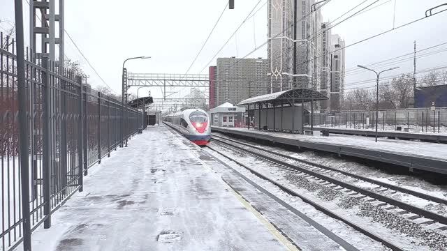 Электропоезд ЭВС1-17 "Сапсан" (ТЧ-10) высокоскоростной поезд №761А Санкт-Петербург - Москва.
