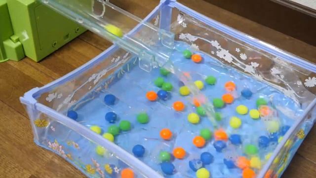 Звук воды ASMR!   Слайдер x Разноцветные шарики!