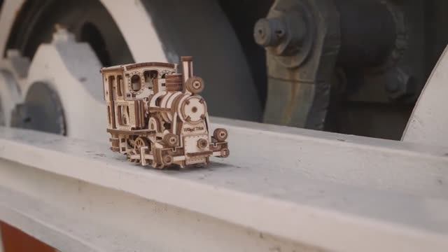 Механический паровозик Чаг-Чаг с рельсами от Wood Trick, сборная деревянная 3D модель