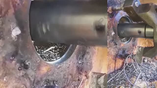 Станок расточно-наплавочный Sir Meccanica WS2 Plus Расточка отверстий на Caterpillar 980F