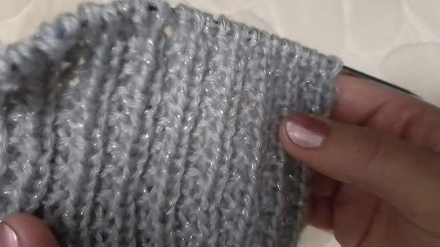 Узор двухсторонний спицами один ряд. Бороздки.