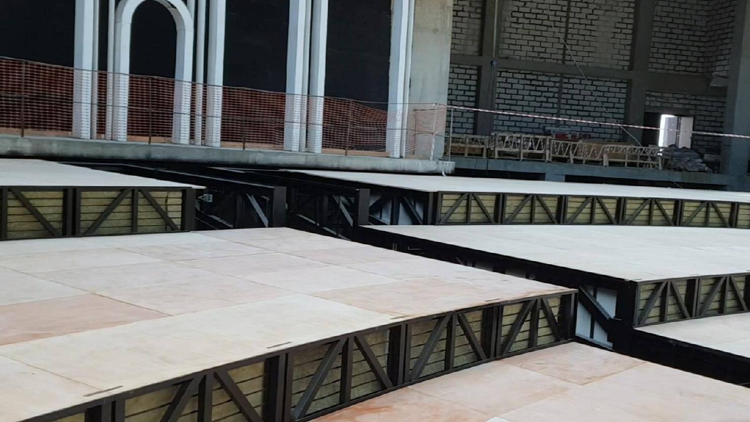 Сдвижные трибуны для Sensorium Hall в Москва Сити