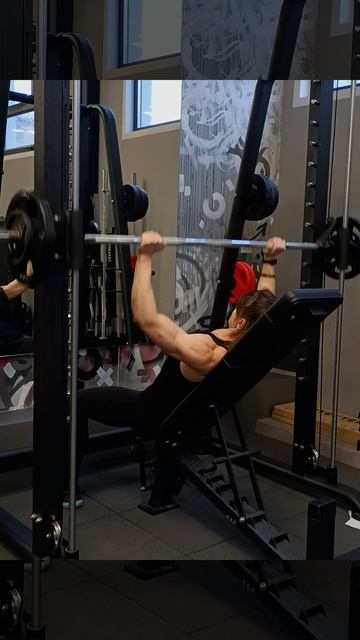 Жим лёжа в Смите на наклонной скамье
