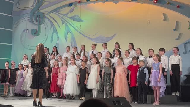 Вдаль зовущая музыка. Финальная песня из спектакля Прекрасная мышка Мими. муз. Т.Шалгинова