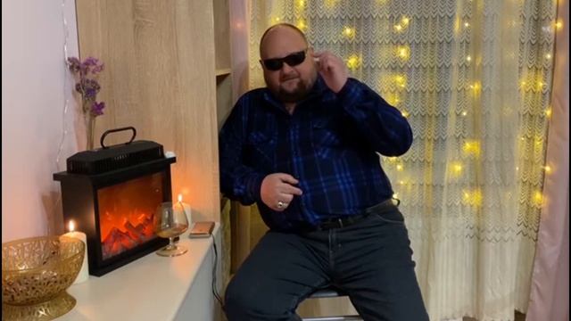 опять грозят войной России // исполнитель Алексей Смирнов // время V минус