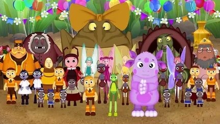 Играю в игру лунтик в роблокс.