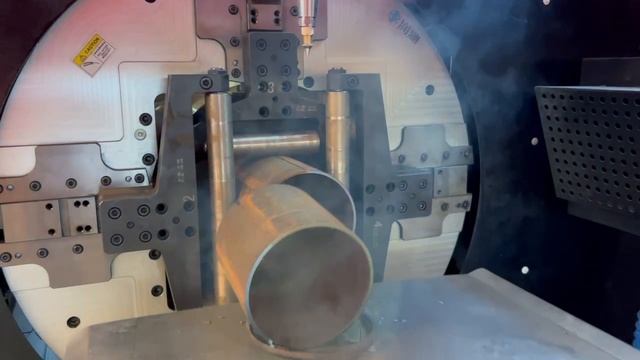 Лазерная резка круглой трубы | MAGMA RTS