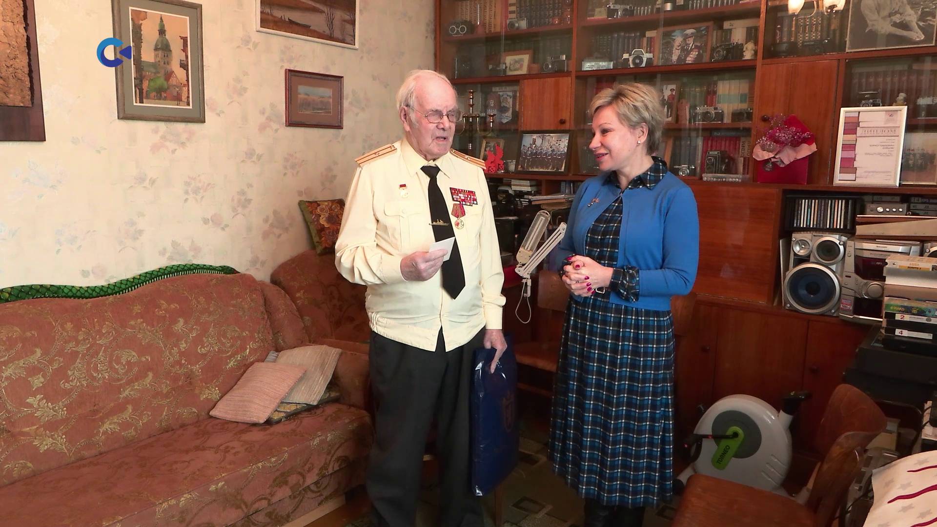 Юбилейную медаль к 80-летию Победы в Великой Отечественной войне вручили Борису Павловичу Бойцову