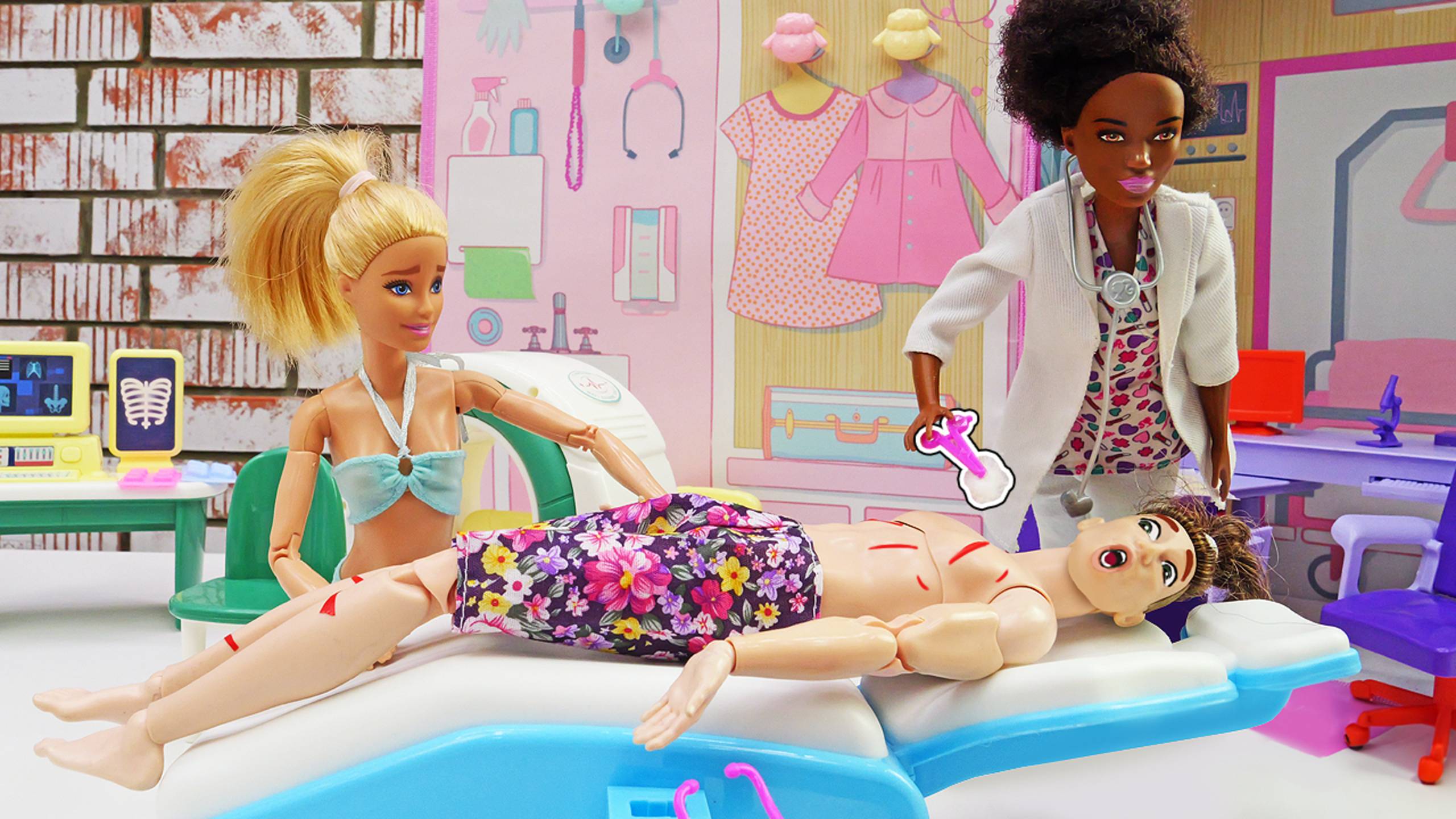 Кен поцарапался в море 🌊 Как же это произошло?😱